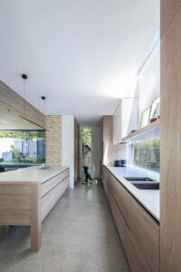 15 Of The Best Kitchen Window Splashback Ideas | Making Home