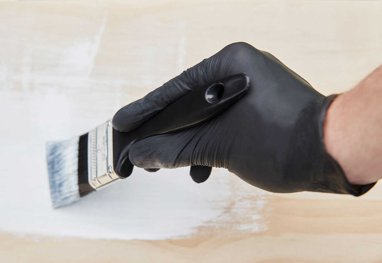 Why You Need Reliable Gloves For DIY Painting - Making HOME